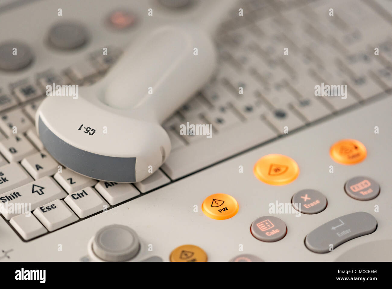 Modern ultrasound machine with sensors Stock Photo - Alamy