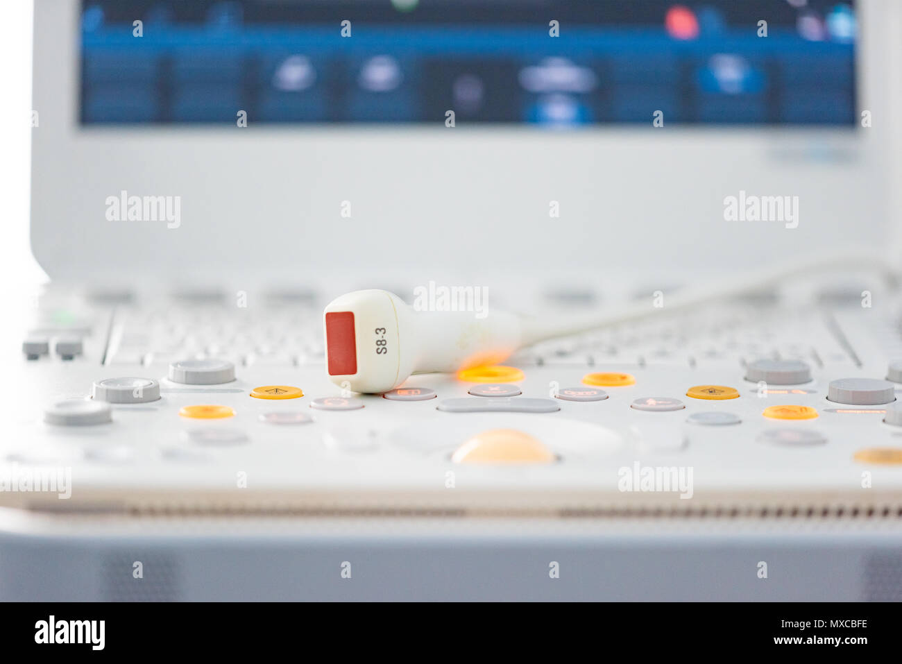 Ultrasound sensors hi-res stock photography and images - Alamy