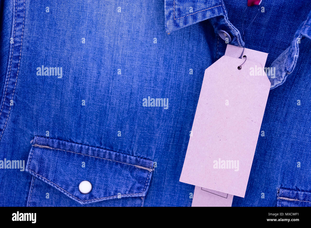 Price tag close up clothes hi-res stock photography and images - Alamy