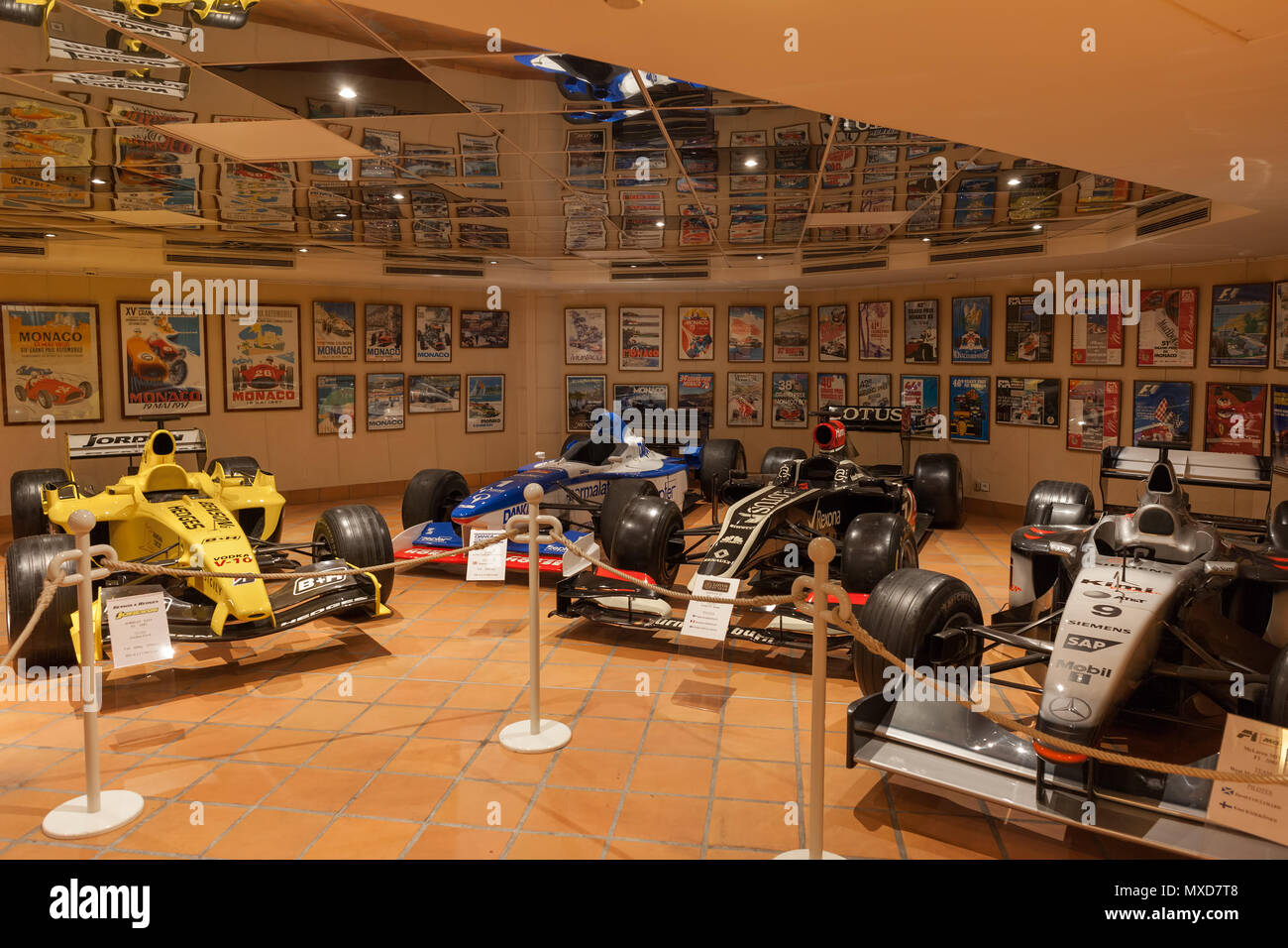 Formula 1 racing cars in Monaco Top Cars Collection automobile museum ...