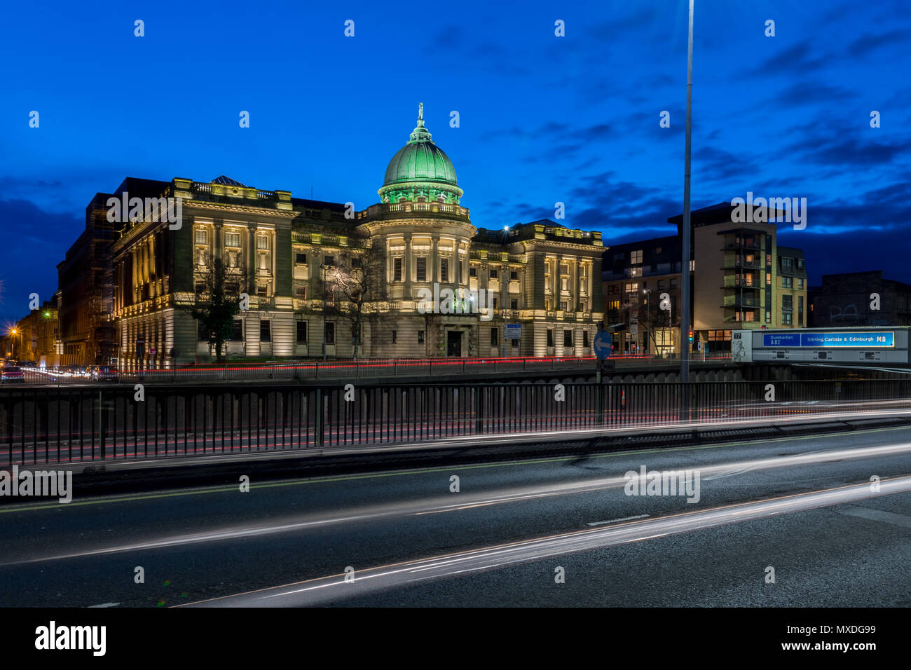 Glasgow mitchell library night hi-res stock photography and images - Alamy
