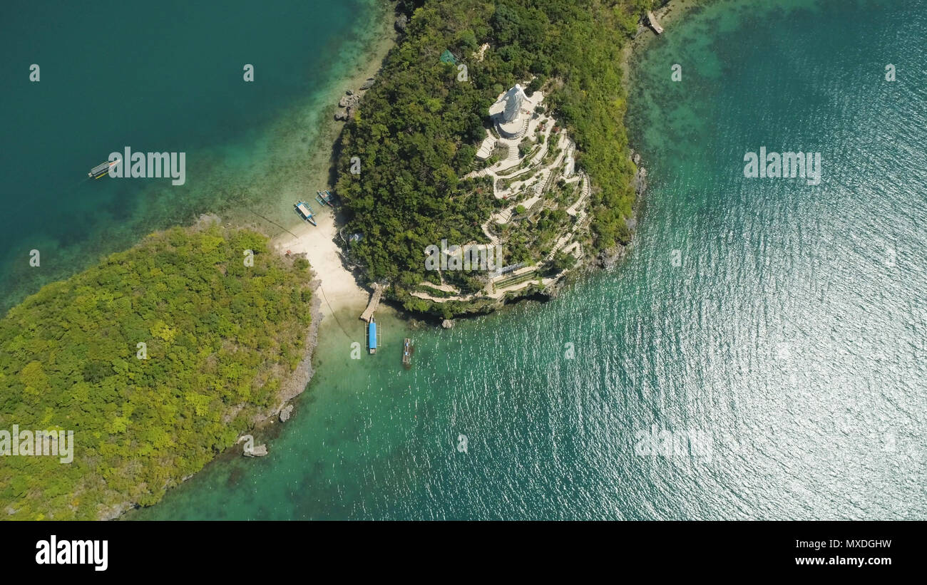 Statue of Jesus Christ on Pilgrimage island in Hundred Islands National ...