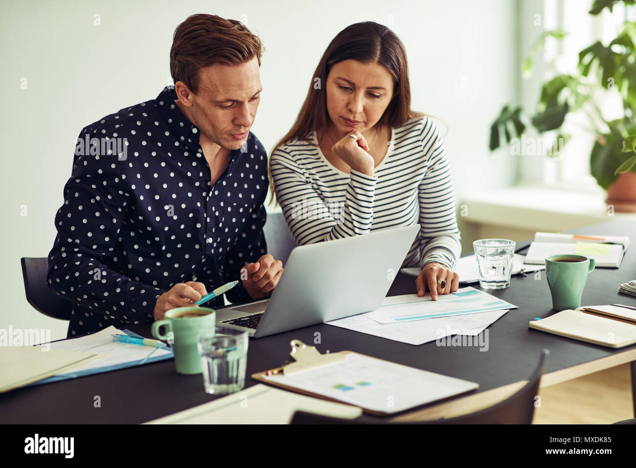 Business colleagues talking hi-res stock photography and images - Alamy