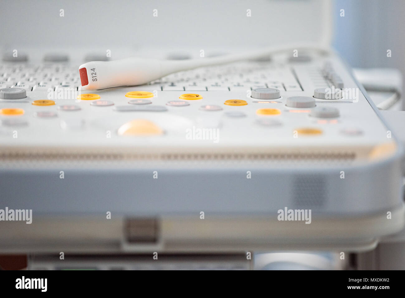 Ultrasoundmachine hi-res stock photography and images - Alamy