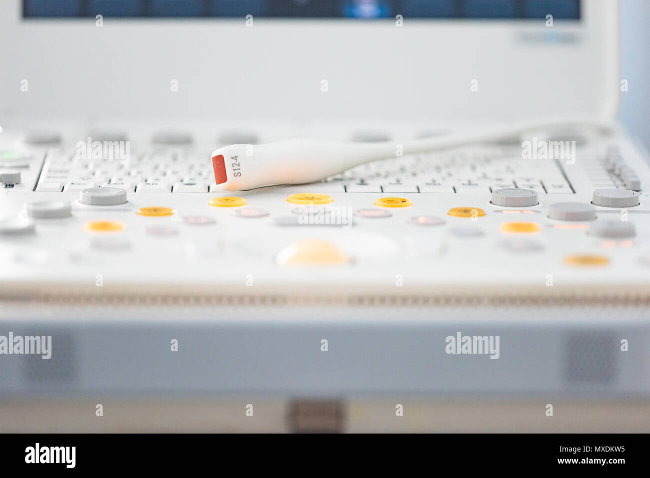 Modern ultrasound machine with sensors Stock Photo - Alamy