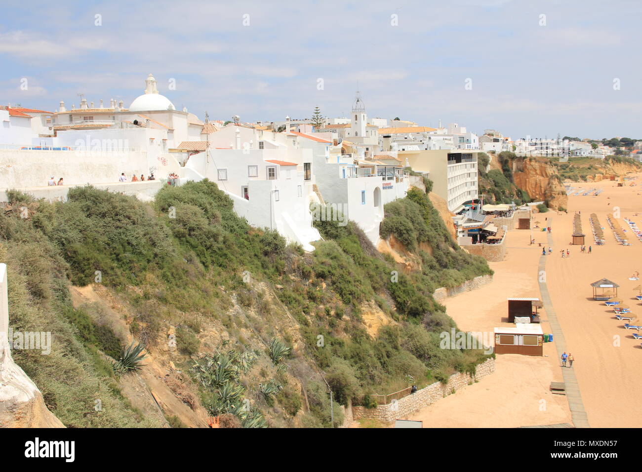 Albufeira, Guia. Algarve, Portugal Stock Photo - Alamy