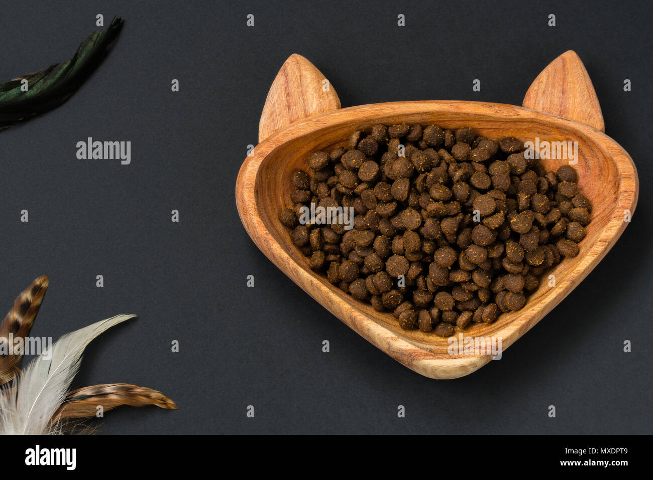 Cat bowl hi-res stock photography and images - Alamy