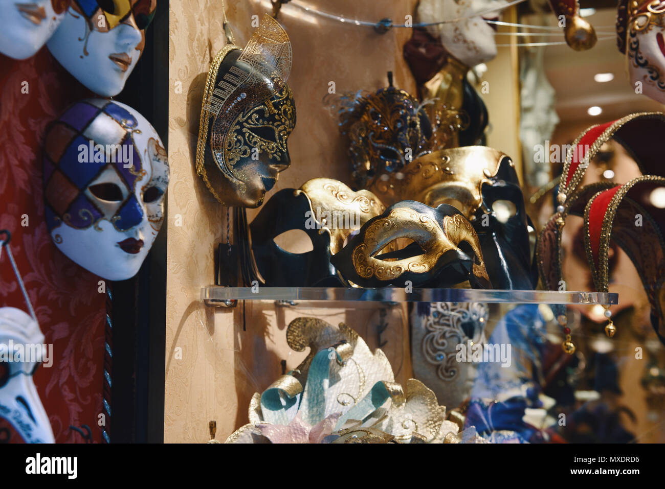 Venetian hand craft hi-res stock photography and images - Alamy