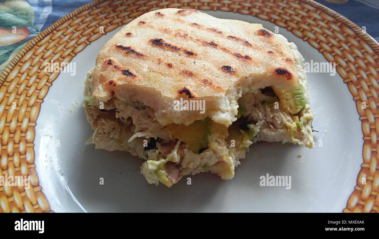 Arepa pepiada hi-res stock photography and images - Alamy