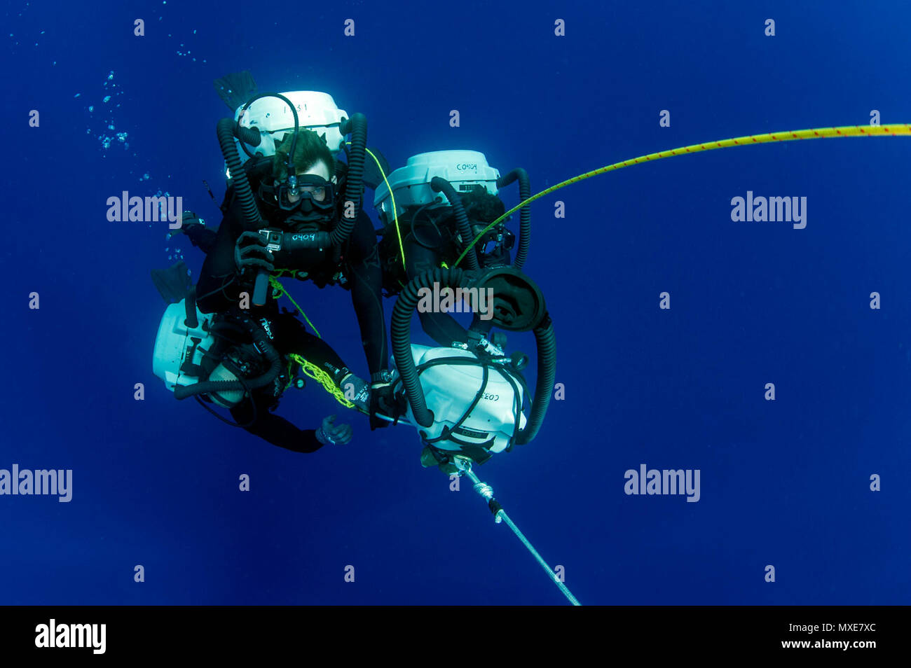 Explosive decompression hi-res stock photography and images - Alamy