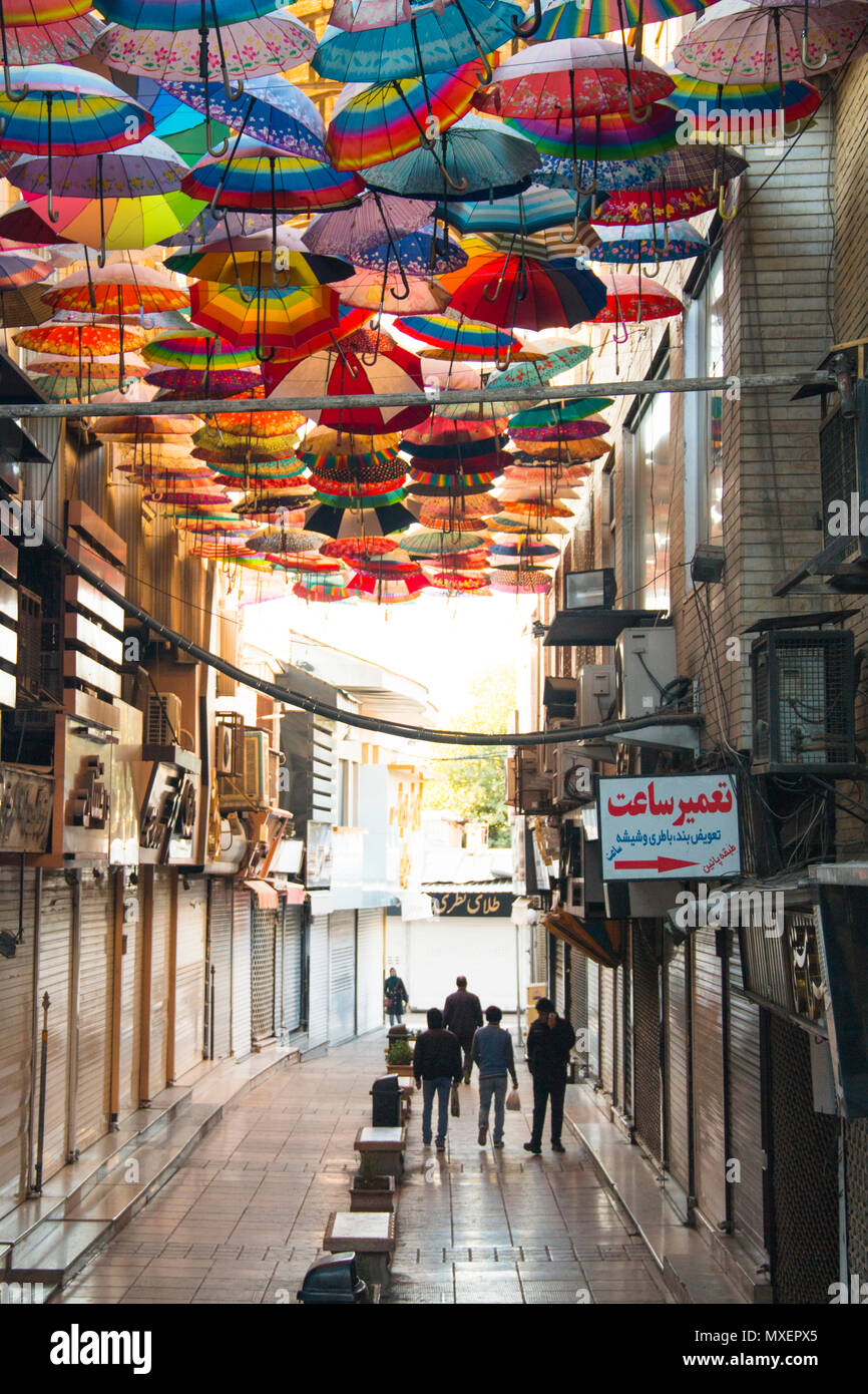 Streets of shiraz hi-res stock photography and images - Alamy