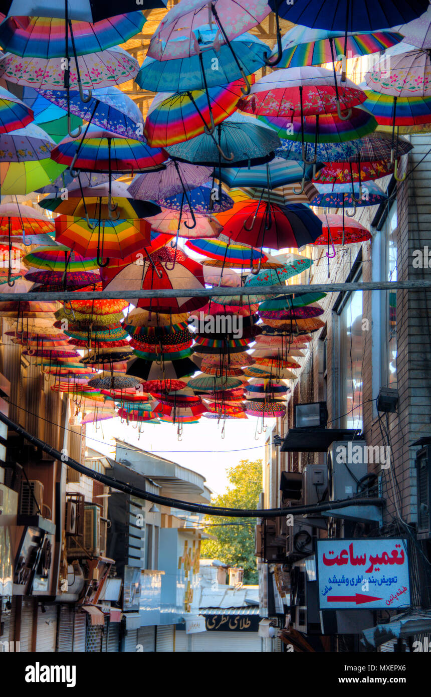 Streets of shiraz hi-res stock photography and images - Alamy