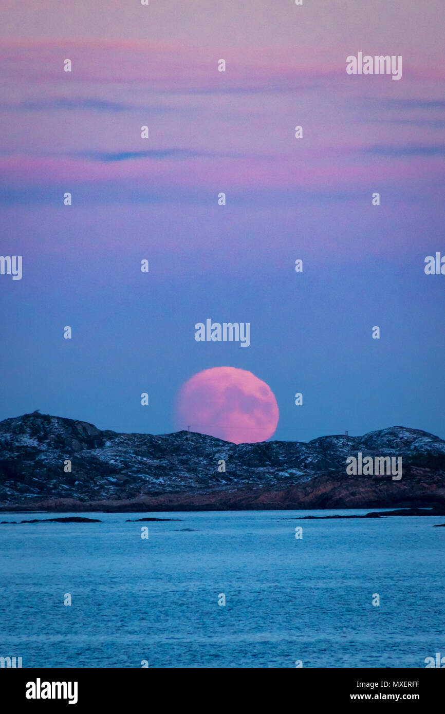 Tele rise hi-res stock photography and images - Alamy