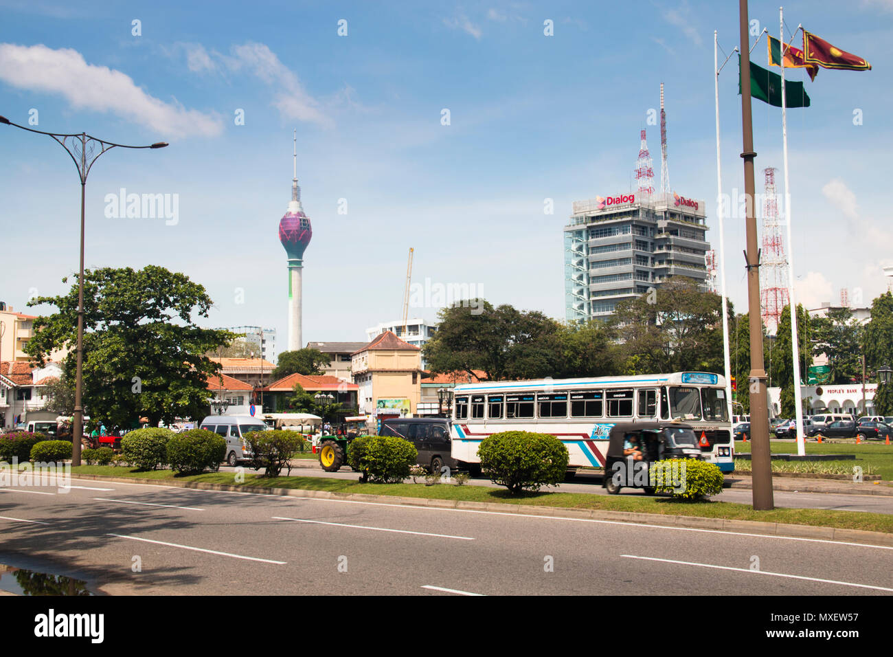 COLOMBO, SRI LANKA - DECEMBER 2017: Street view in Colombo, the capital ...