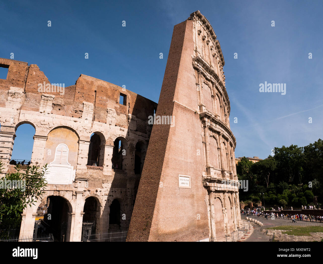 Old ancient historical colosseum hi-res stock photography and images ...