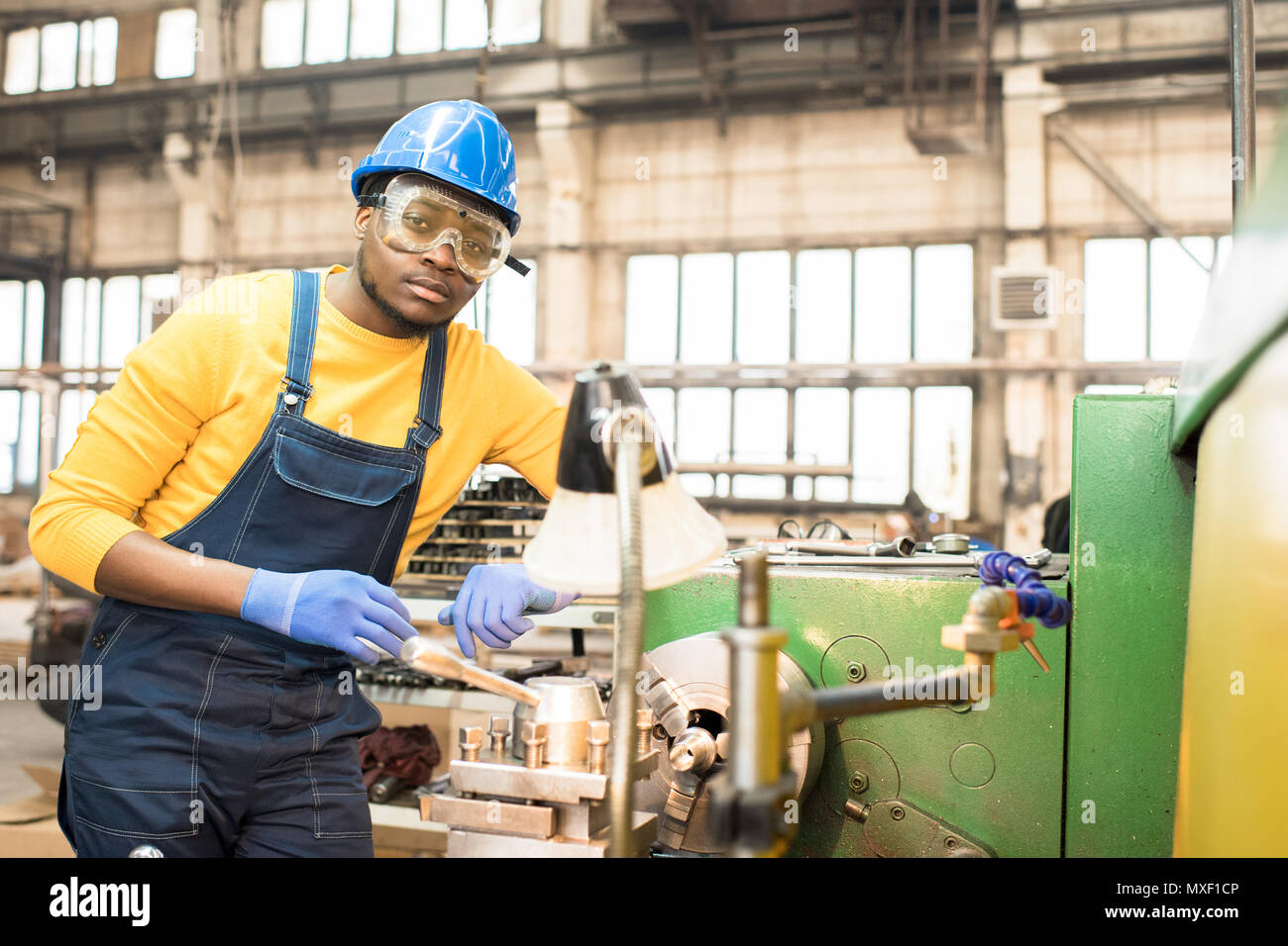 Lathe operator hi-res stock photography and images - Alamy