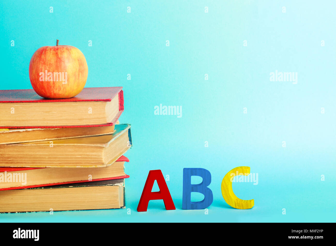 Happy kids alphabet classroom hi-res stock photography and images - Alamy