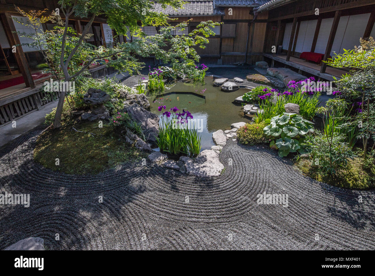 Sengan-en Inner Garden - Sengan-en is a traditional Japanese garden ...