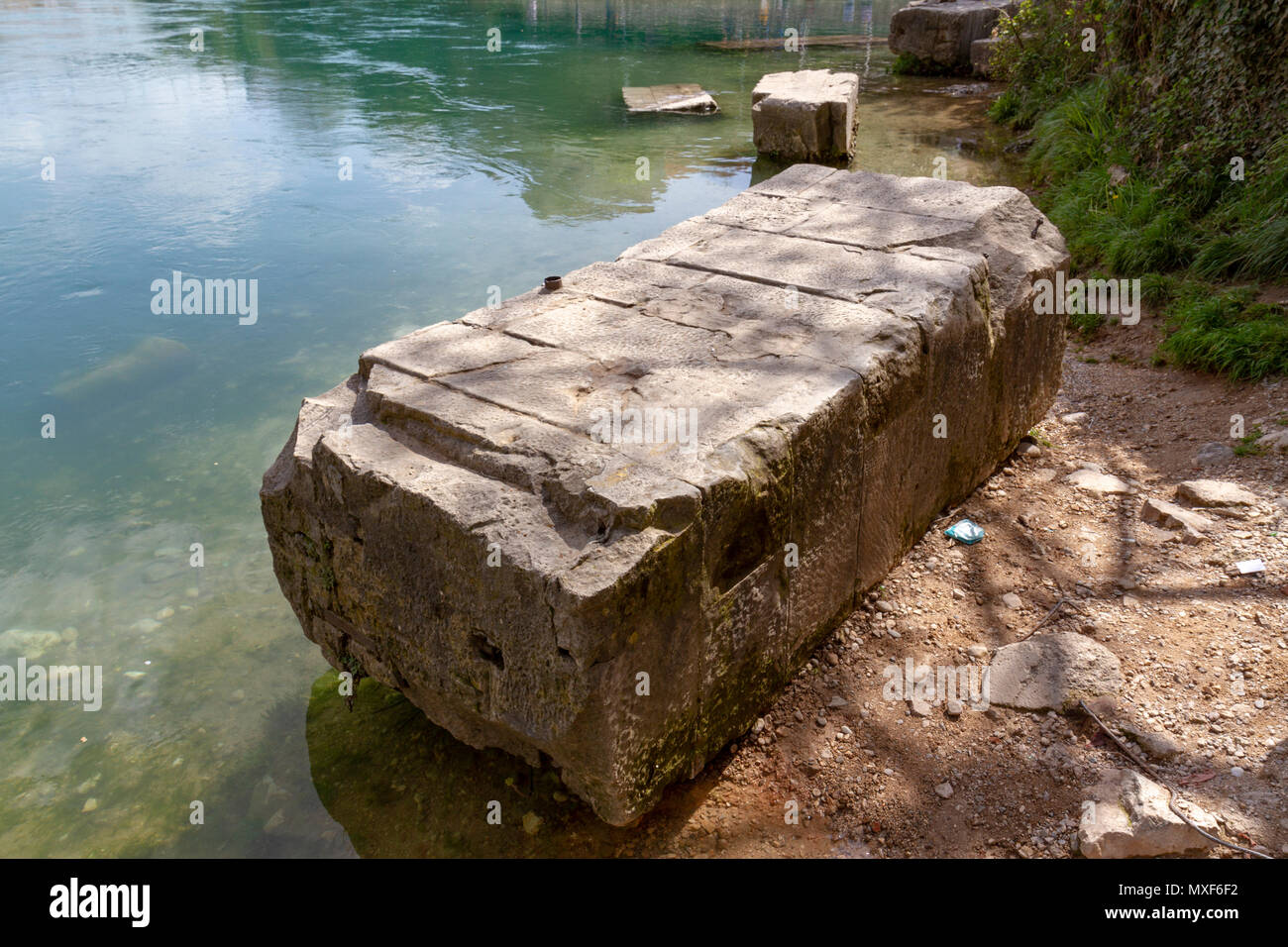 Mostar bridge destroyed hi-res stock photography and images - Alamy