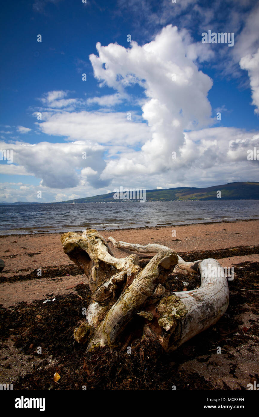 Inverkip parish church of scotland hi-res stock photography and images ...
