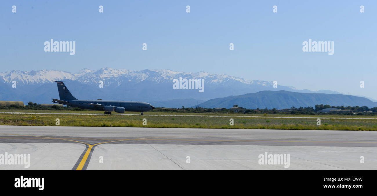 The last of three U.S. Air Force KC-135 Stratotankers from RAF ...