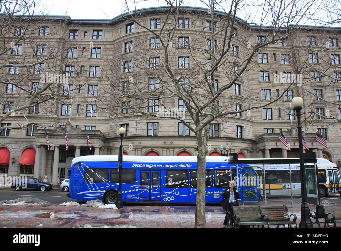 Logan express bus hi-res stock photography and images - Alamy