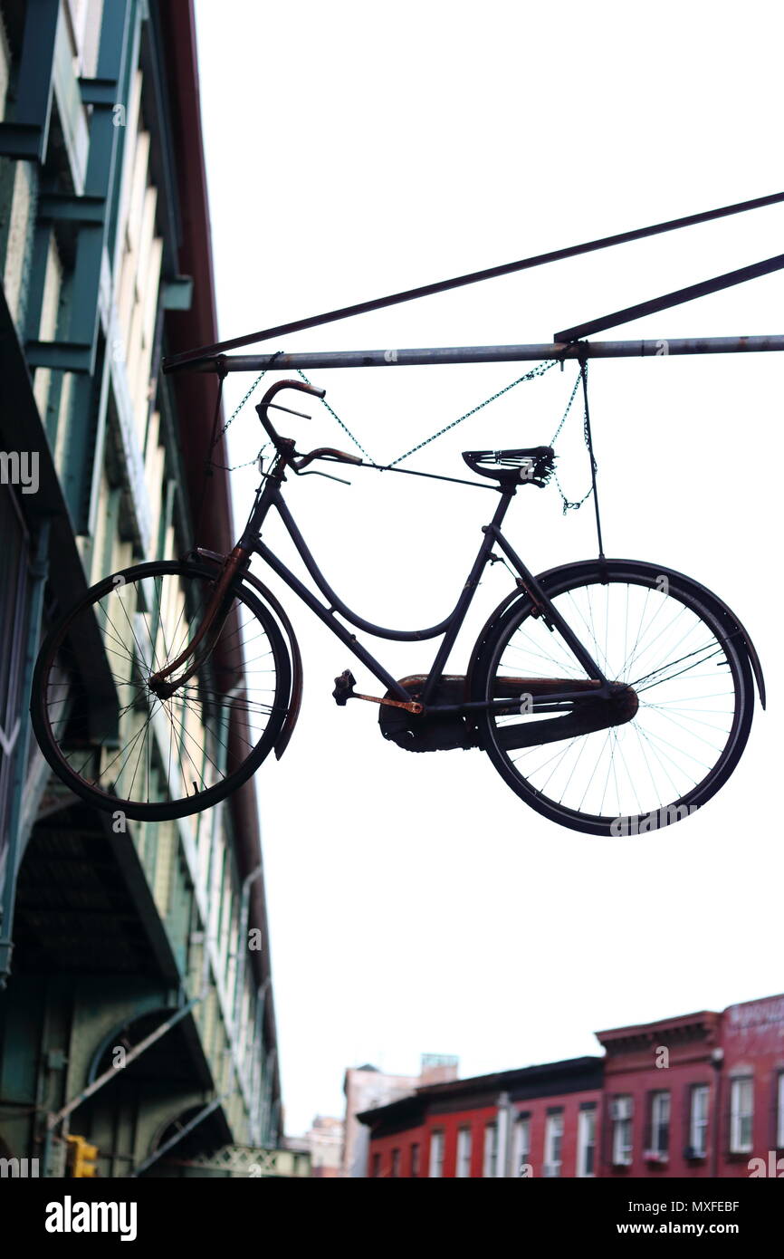 Old bicycle sign hi-res stock photography and images - Alamy