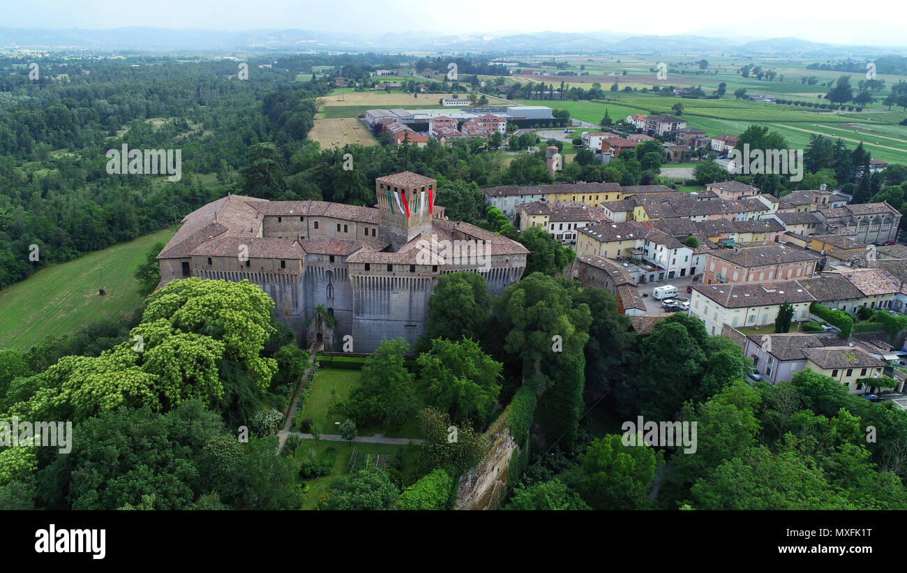 Montechiarugolo castle hi-res stock photography and images - Alamy