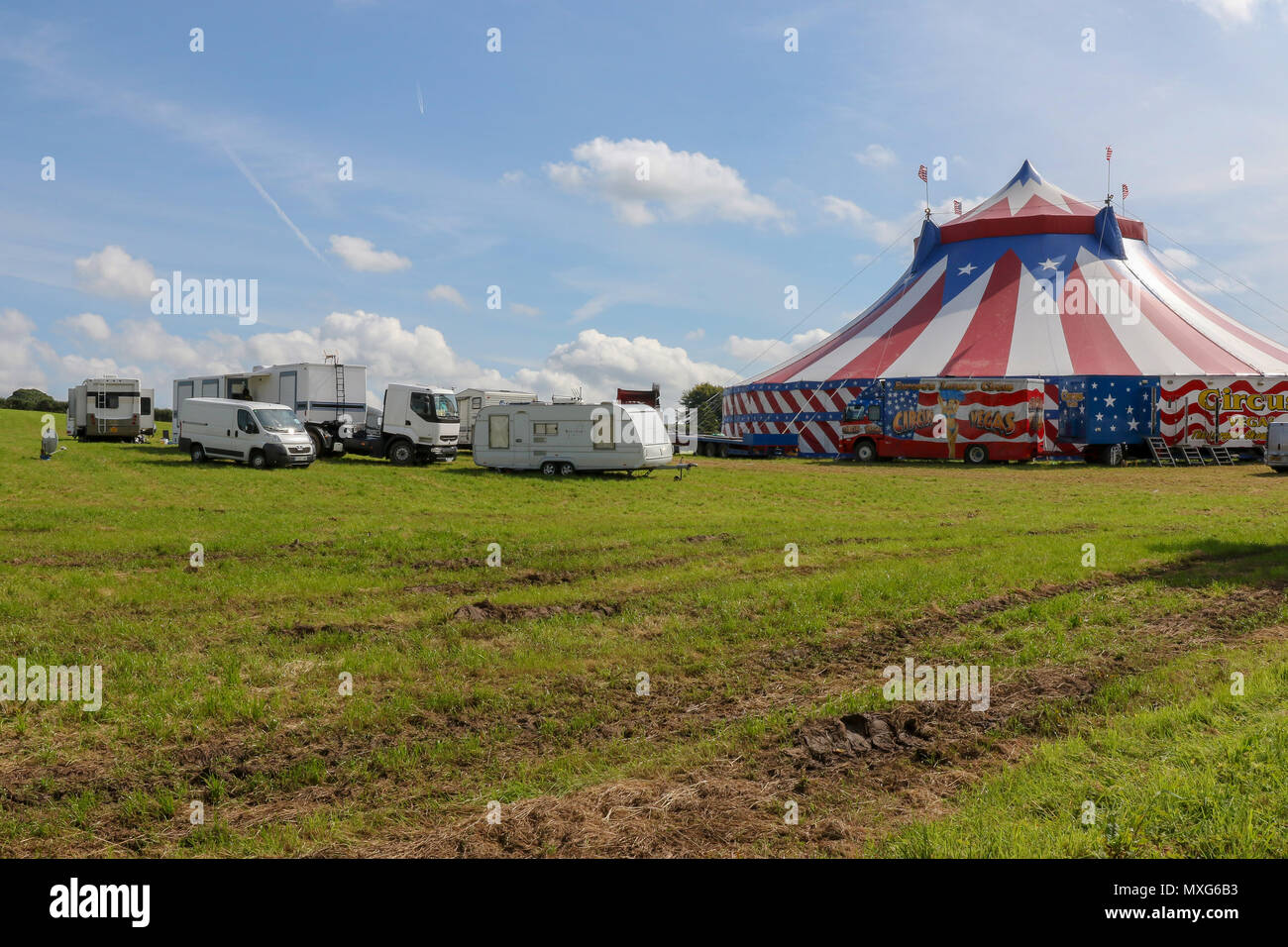 Circus Vegas, an American circus in the UK and Ireland, Circus tent and ...