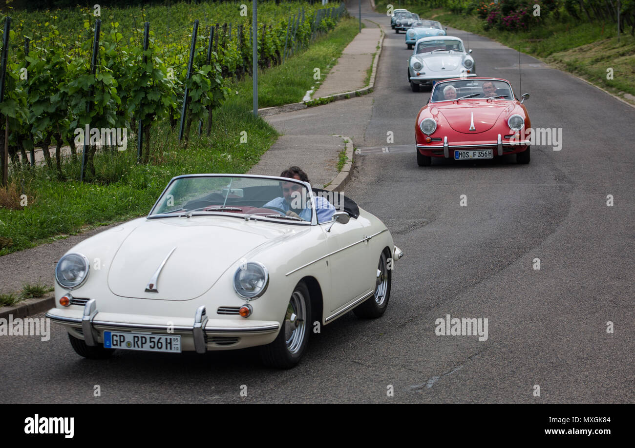 Very old porsches hi-res stock photography and images - Alamy