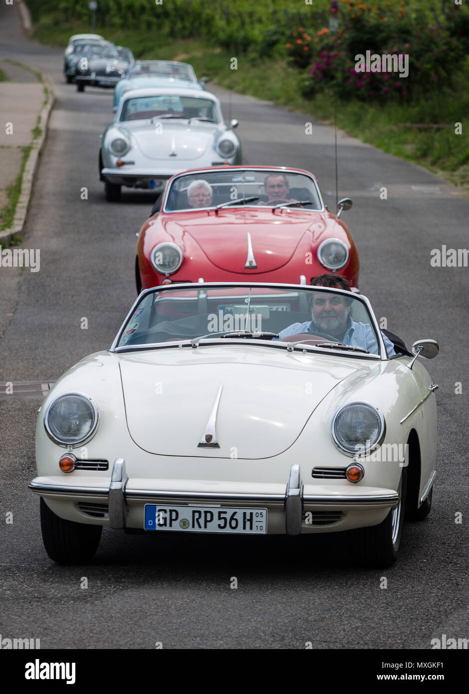 Very old porsche hi-res stock photography and images - Alamy