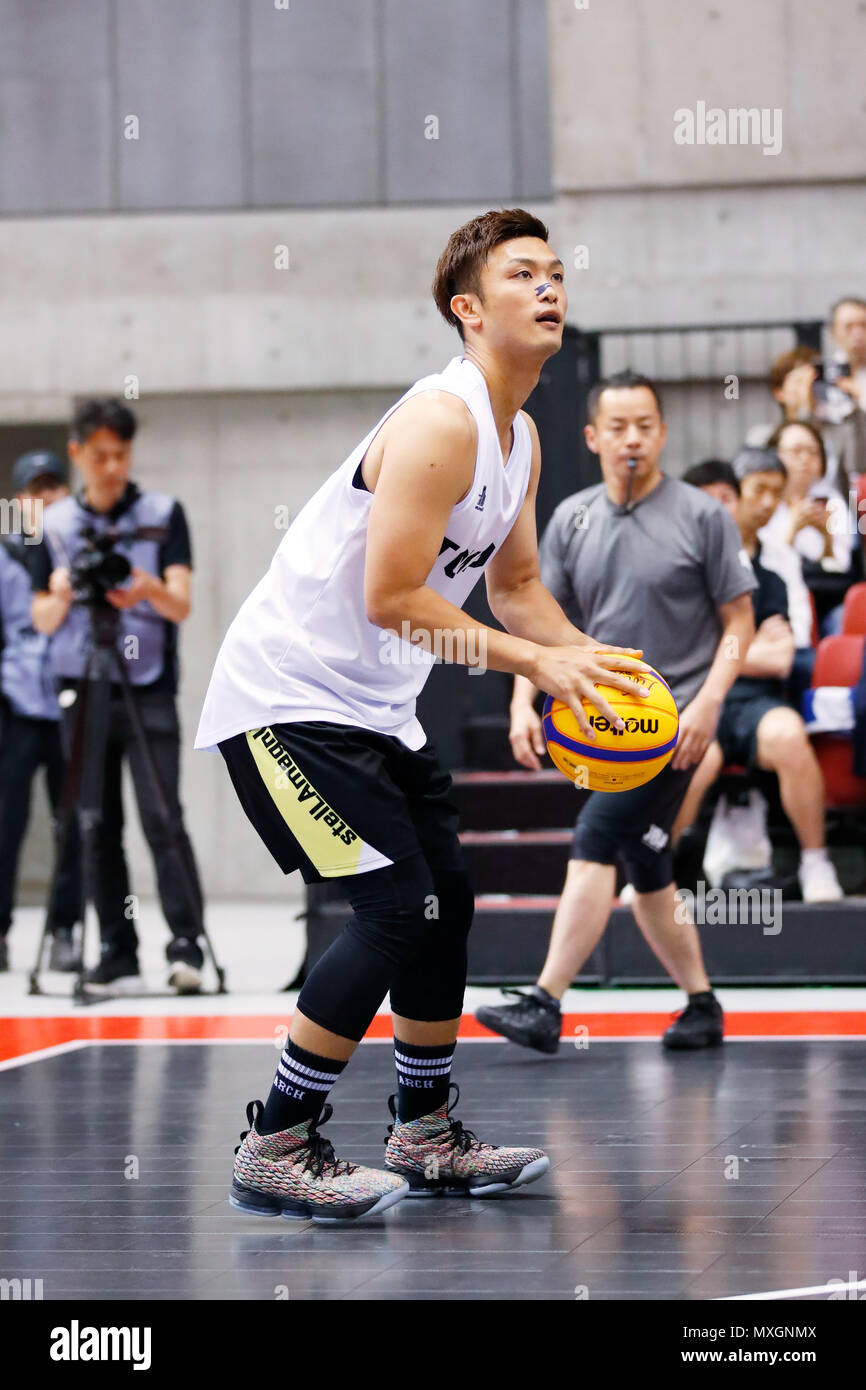 Tokyo Metropolitan Gymnasium, Tokyo, Japan. 27th May, 2018. Tatsuhito ...