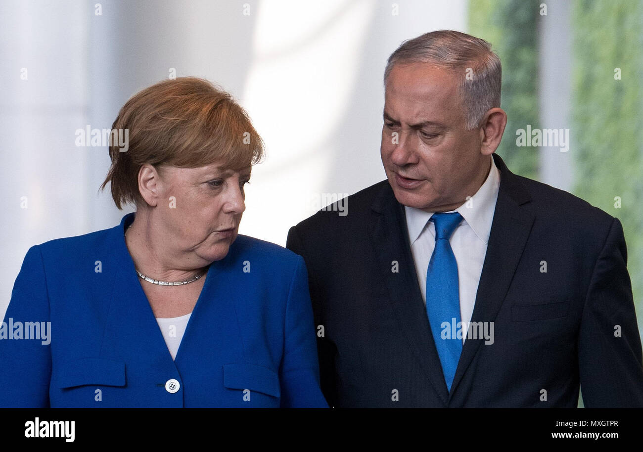 Berlin, Germany. 4th June, 2018. German Chancellor Angela Merkel (L ...