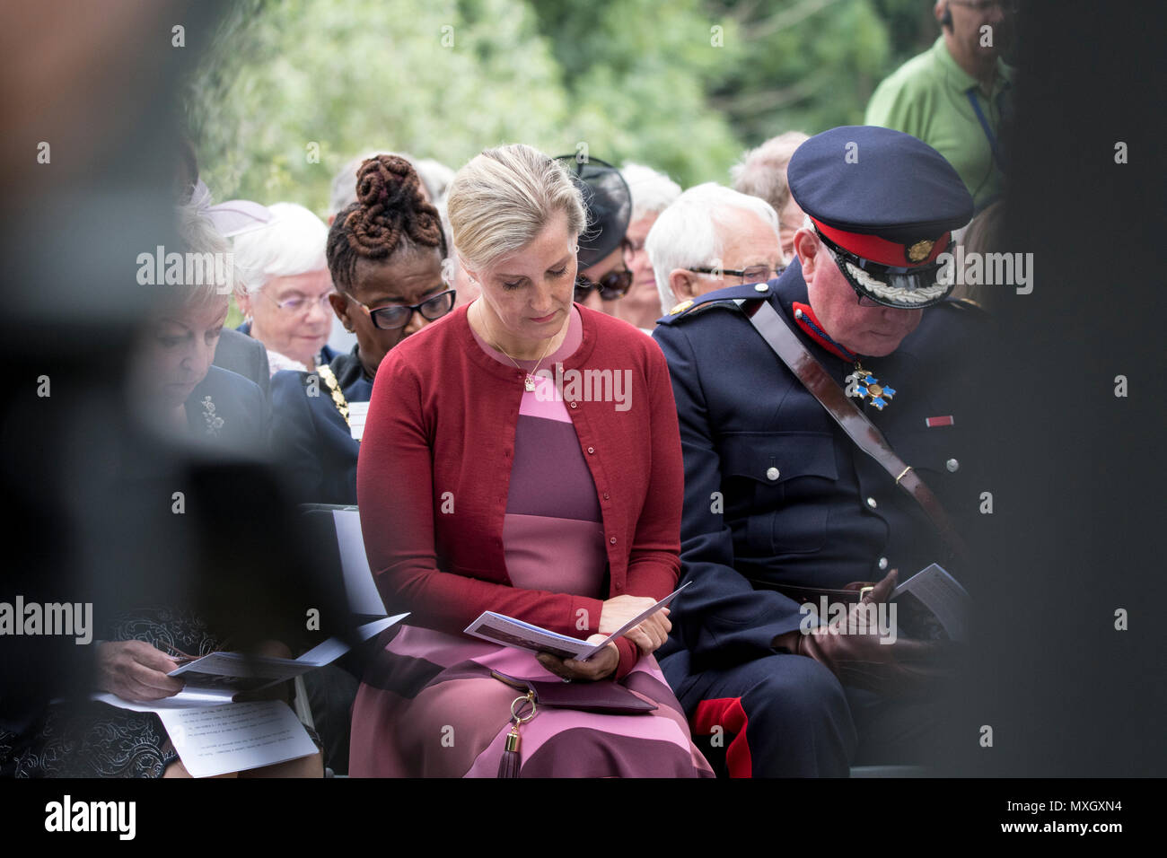 Wwii nurse outfit hi-res stock photography and images - Alamy