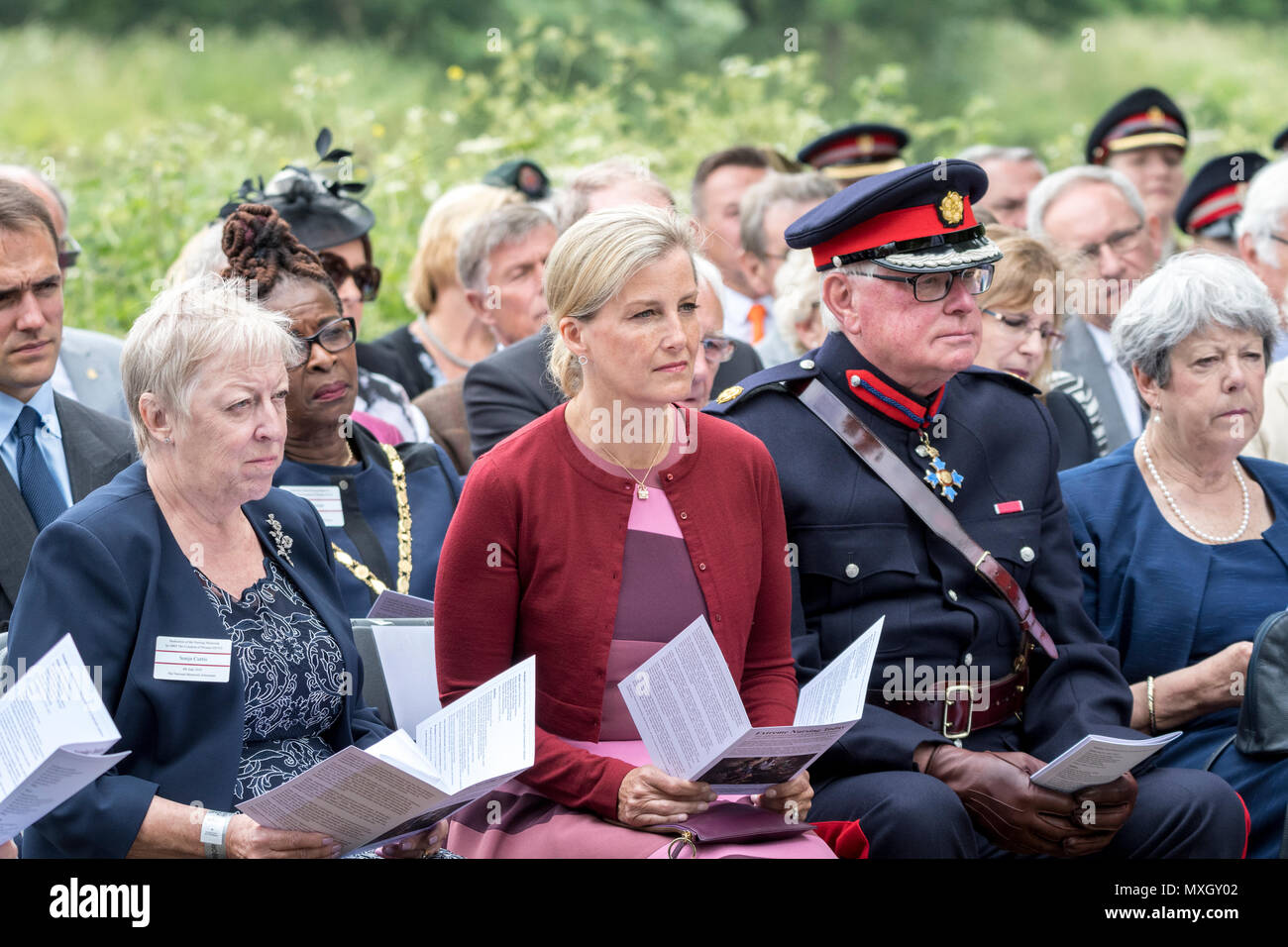Nursing in the world war 2 hi-res stock photography and images - Alamy
