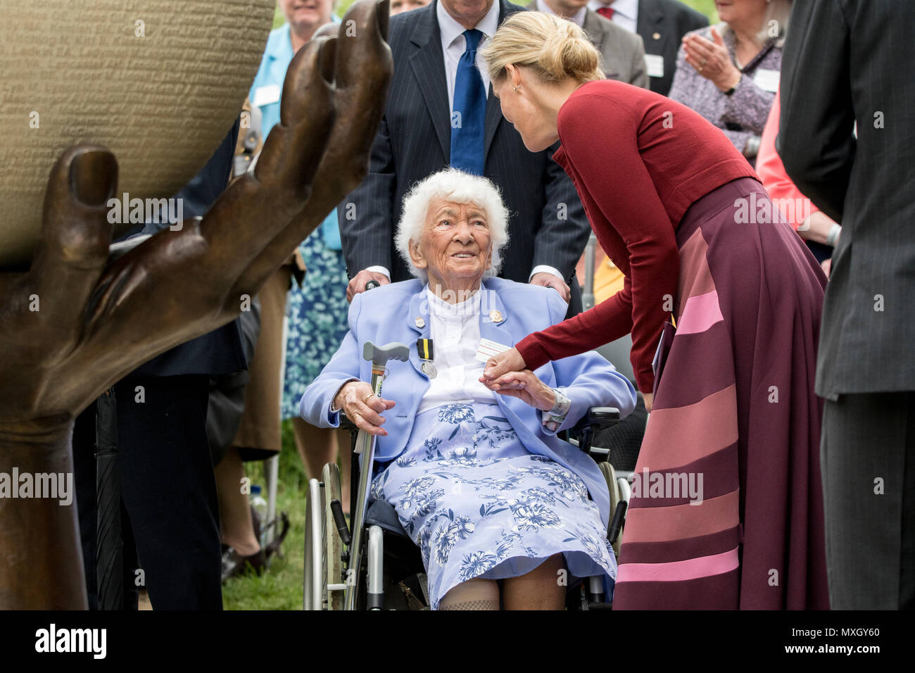 British world war 2 in profile hi-res stock photography and images - Alamy