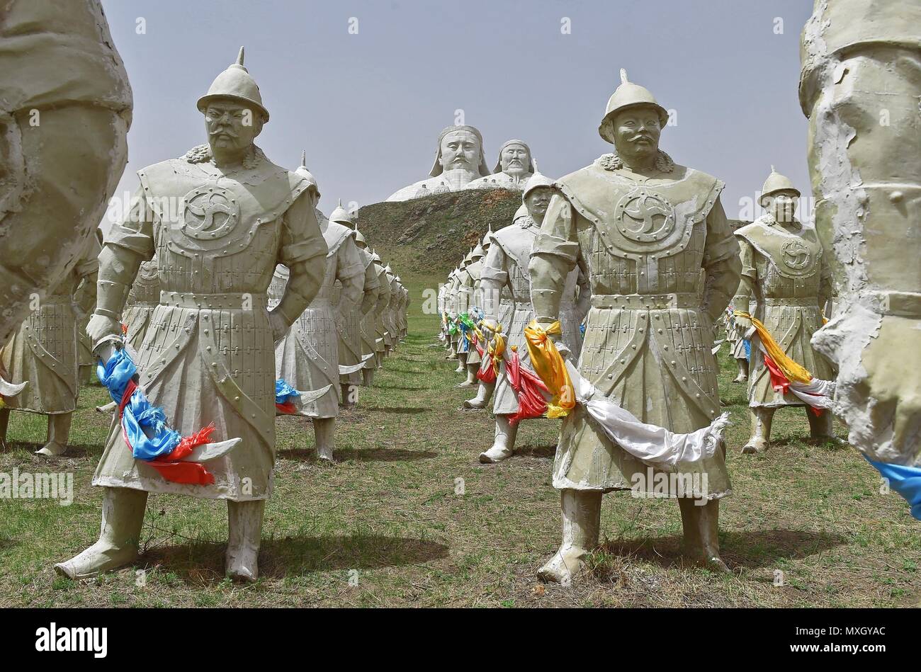 Kublai khan statue hi-res stock photography and images - Alamy