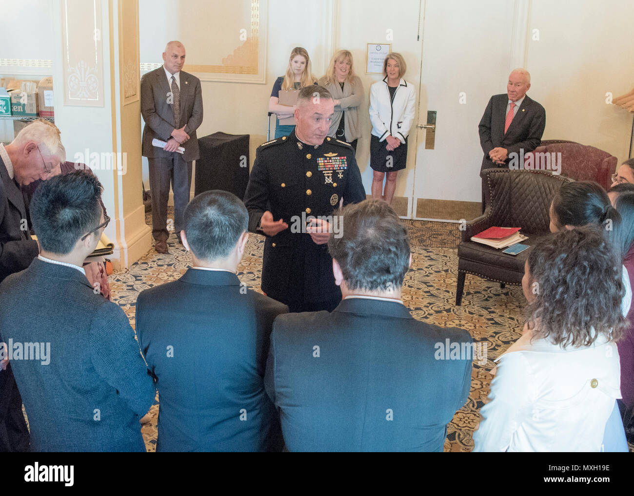 George p shultz hi-res stock photography and images - Alamy