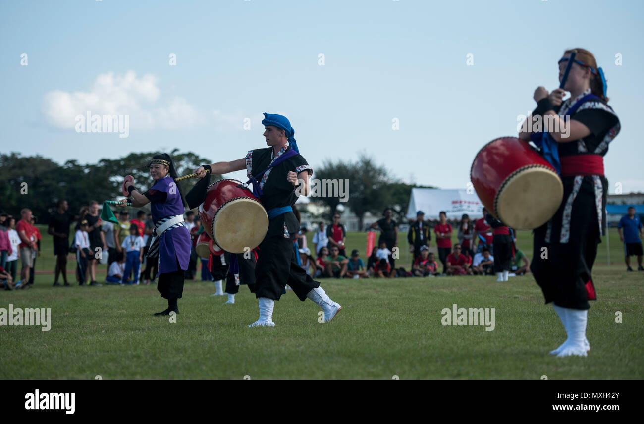 Eisa Okinawa High Resolution Stock Photography and Images - Alamy