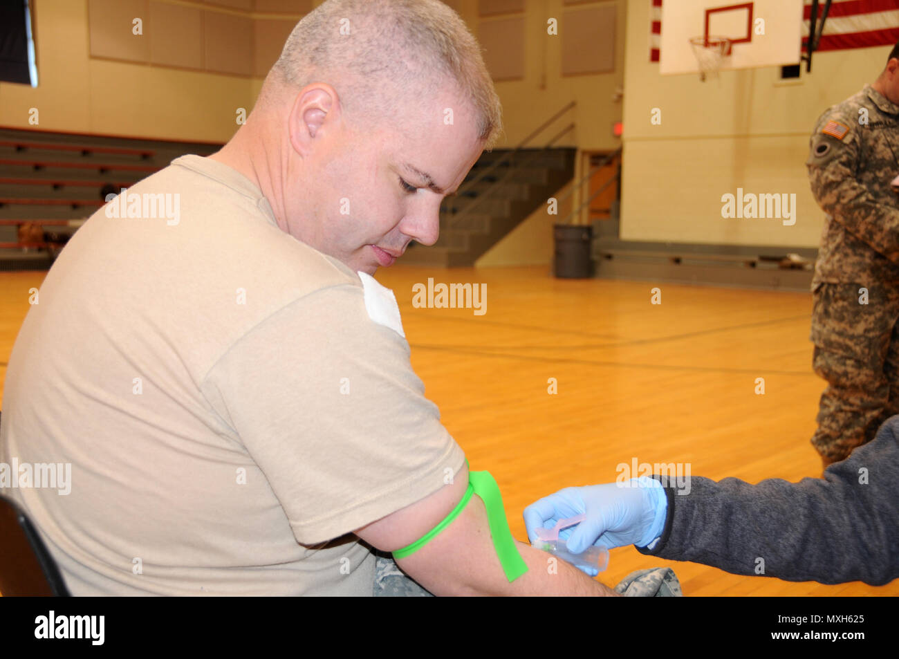 Sgt. 1st Class Daniel Symonds, assigned to the U.S. Army Reserve’s ...