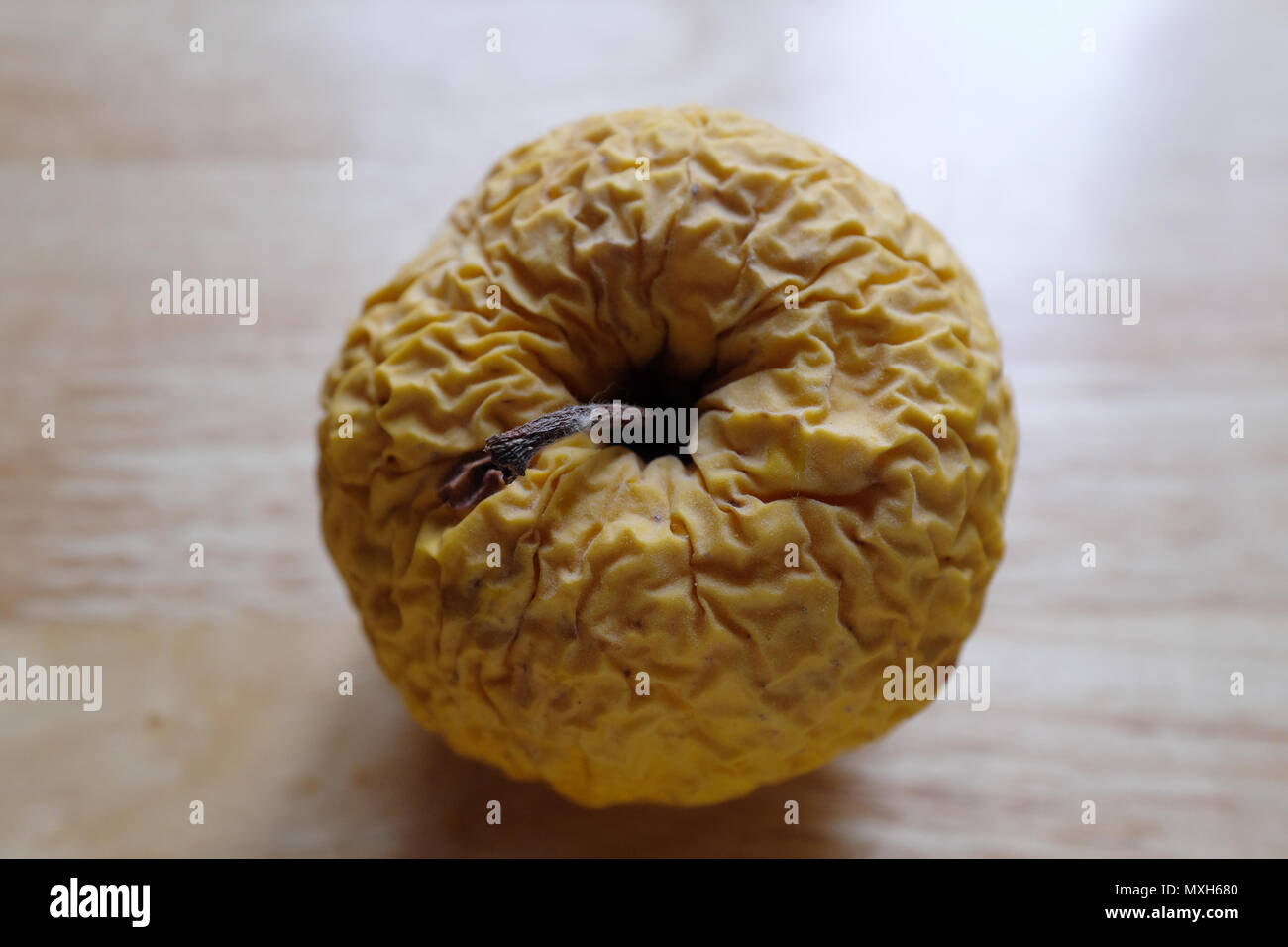 Wrinkly apple hi-res stock photography and images - Alamy