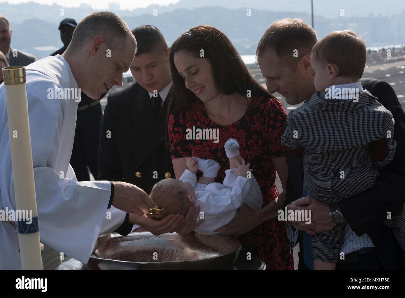 161105-N-XT039-165 SASEBO, Japan (Nov. 5, 2016) Lt. David Hammond (left ...
