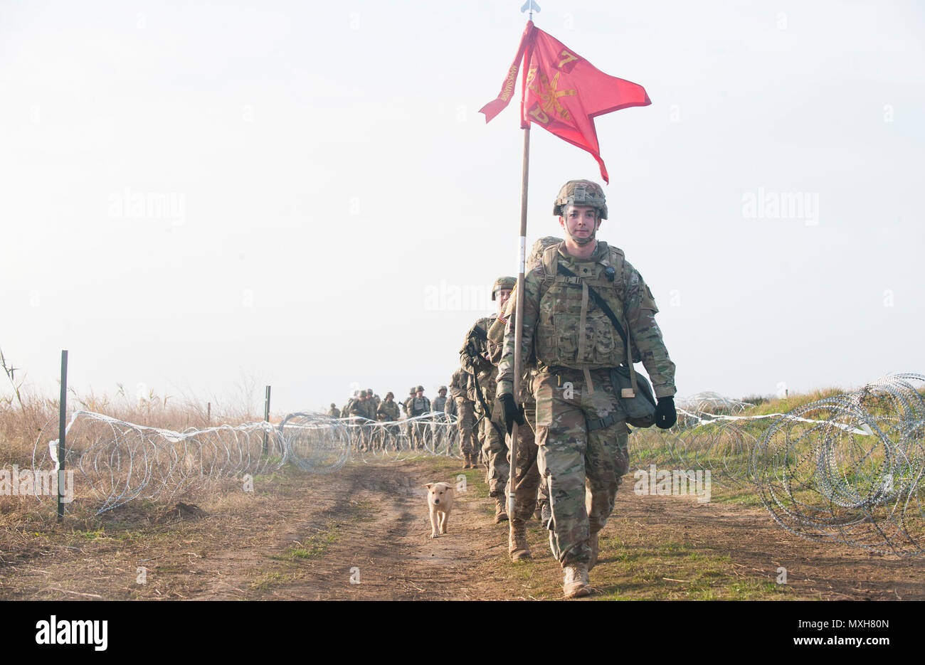 U.S. Army Soldiers with the 5th Battalion 7th Air Defense Artillery ...
