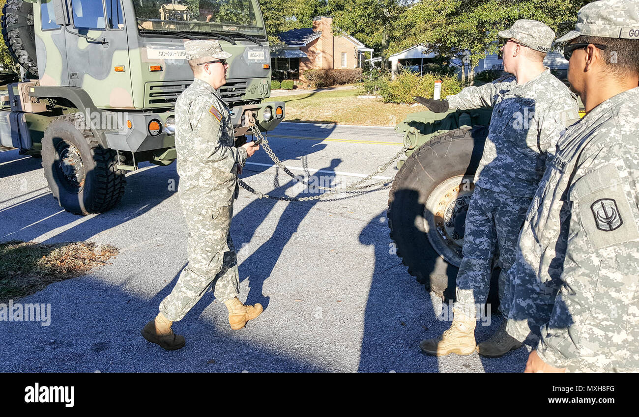 Soldiers with the 228th Theater Tactical Signal Brigade (TTSB ...
