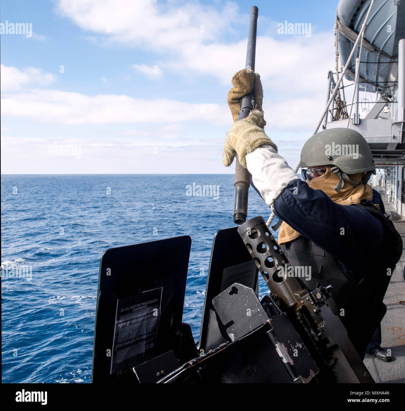 161107-N-FT178-806 PACIFIC OCEAN (Nov. 7, 2016) Chief Petty Officer ...