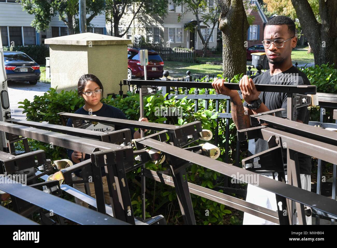 Commander frames hi-res stock photography and images - Alamy