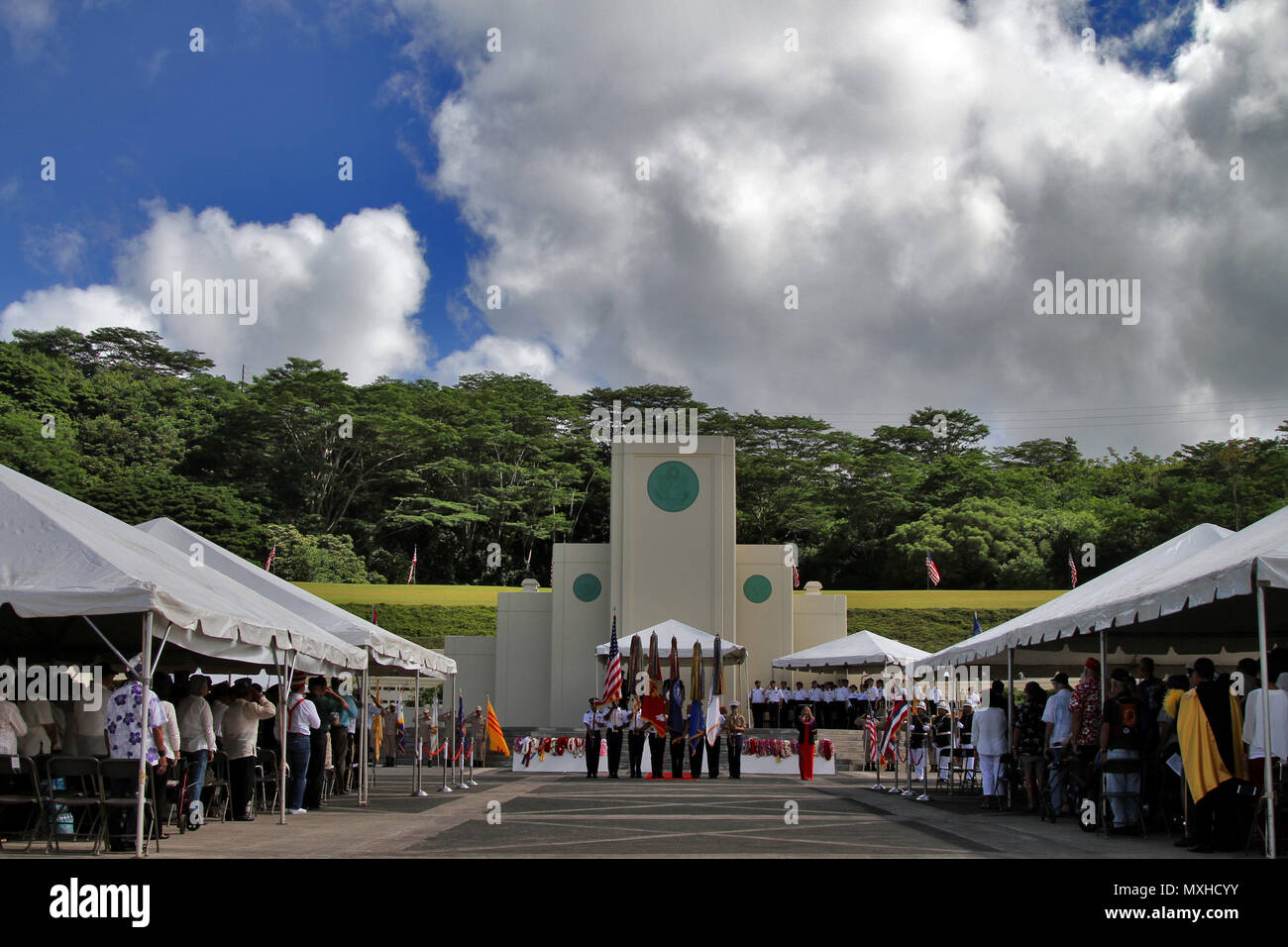 Civilians, veterans and service members participate in the 2016 ...