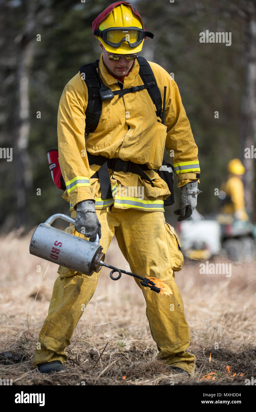 Drip torch firefighter hi-res stock photography and images - Alamy