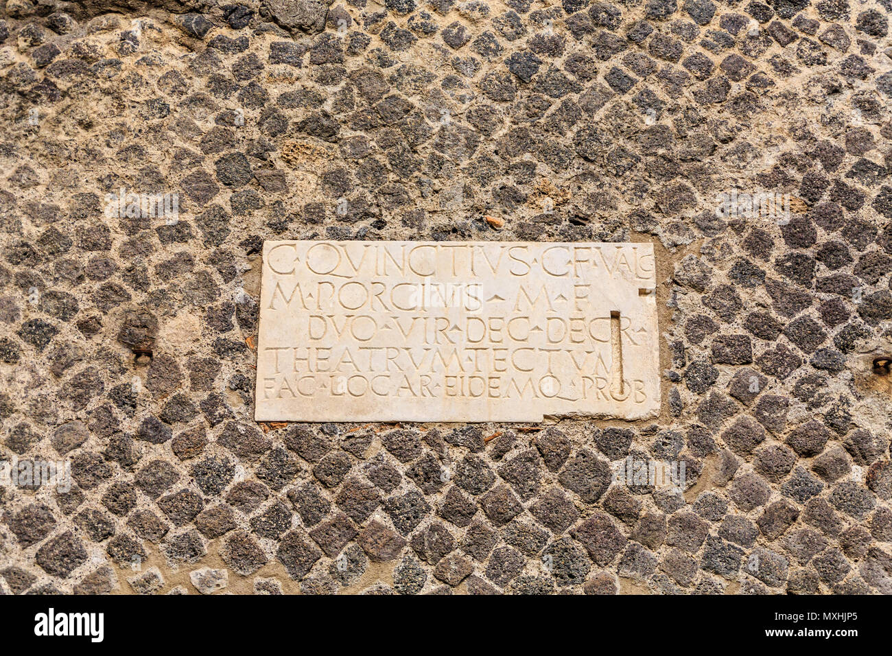 Ancient architecture plaque hi-res stock photography and images - Alamy