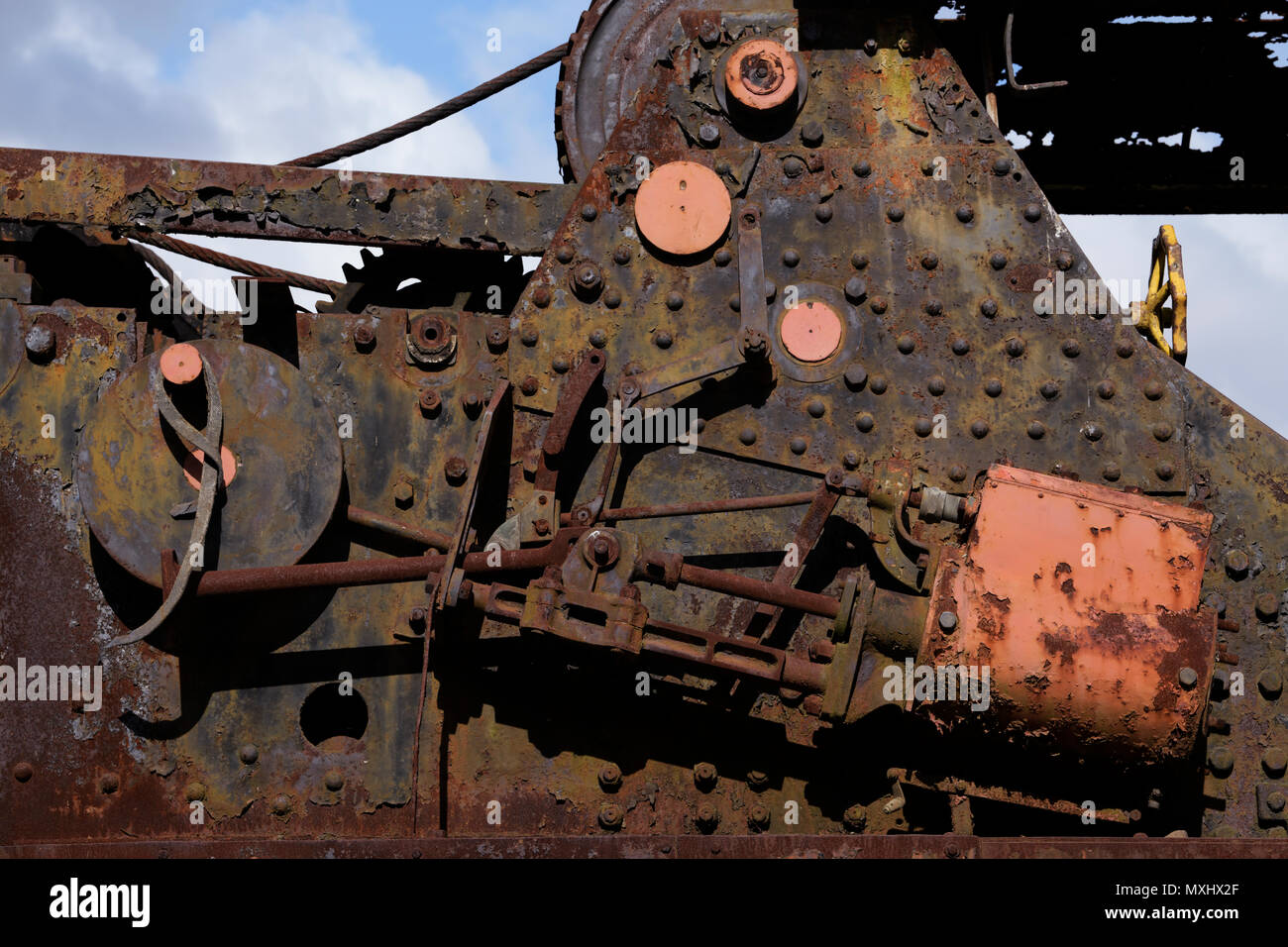 Rust covered hi-res stock photography and images - Alamy